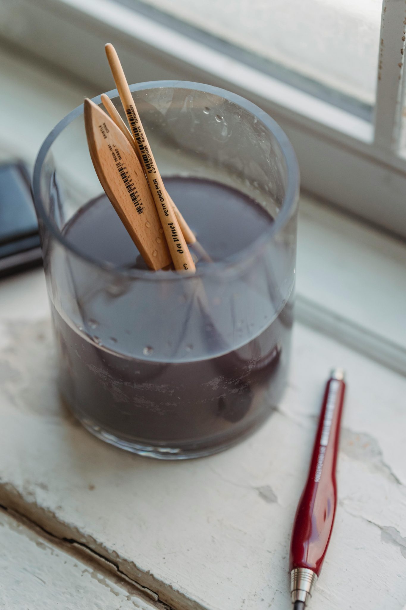 Effective methods to clean your paint brushes after DIY projects | SA ...